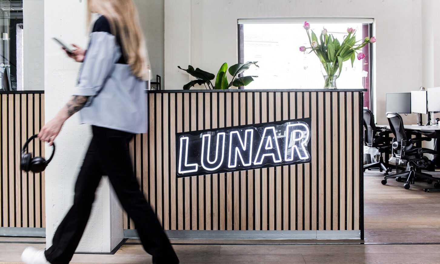 Monzo in talks to merge with Nordic rival Lunar - report