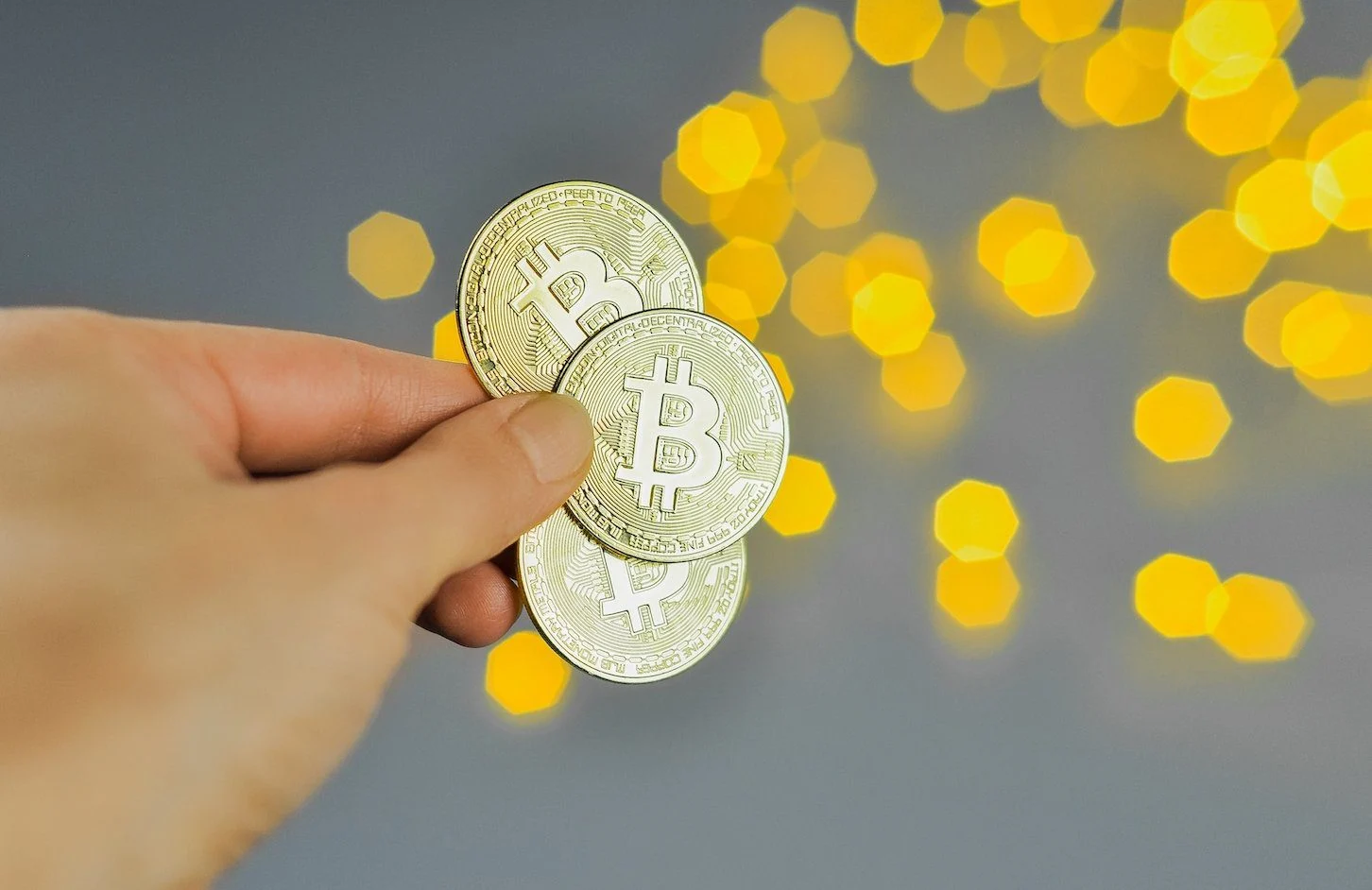Aquis-listed Meme Vault raises £271k to invest in crypto and Web3 - UKTN