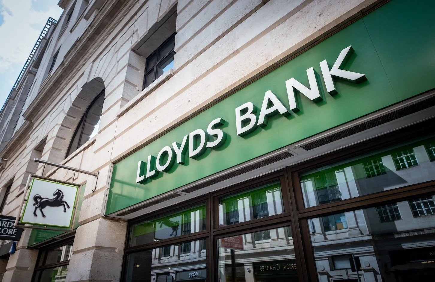 Lloyds Banking Group predicts AI will add over £100m in value in 2026 ...